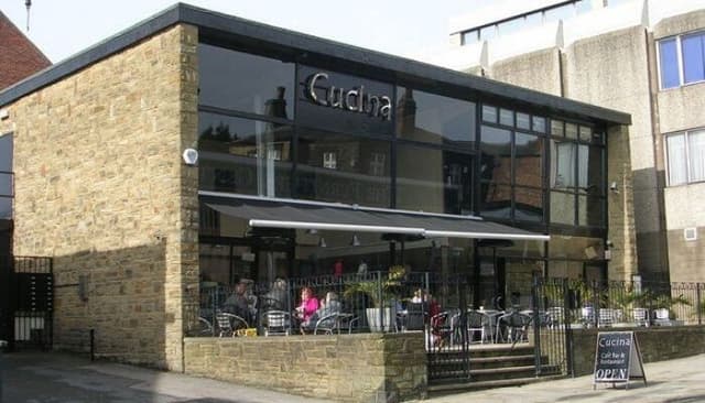 5 of the Best Bars in Morley | Manning Stainton